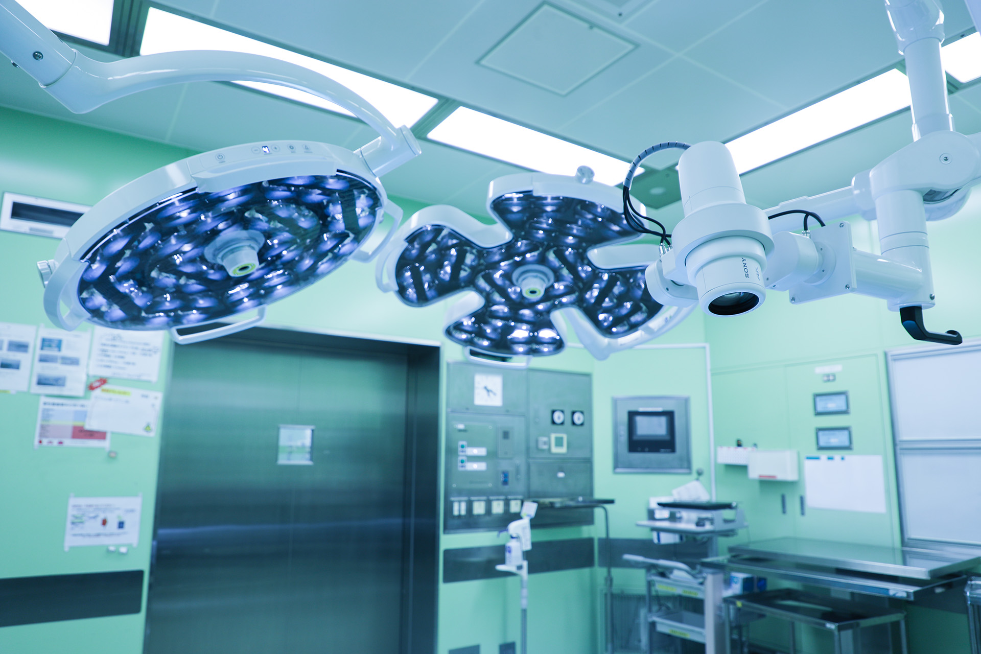 寄附金で新しい手術用機器を複数導入｜大阪 北野病院